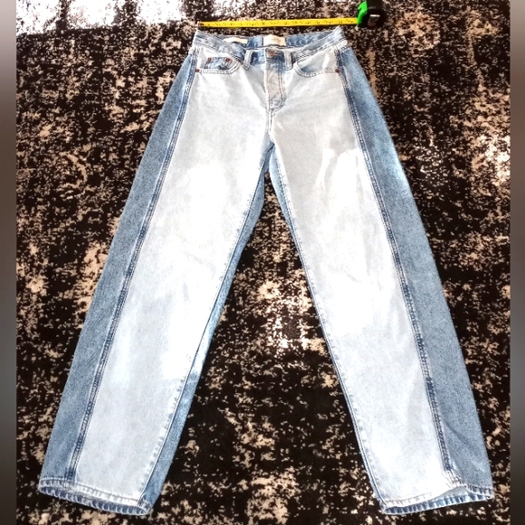 Universal Thread | Jeans | Universal Thread Light And Dark Blue ...